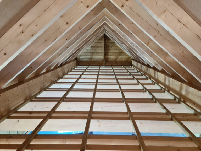 Blockbohlenhaus winterfest 280qm NL
